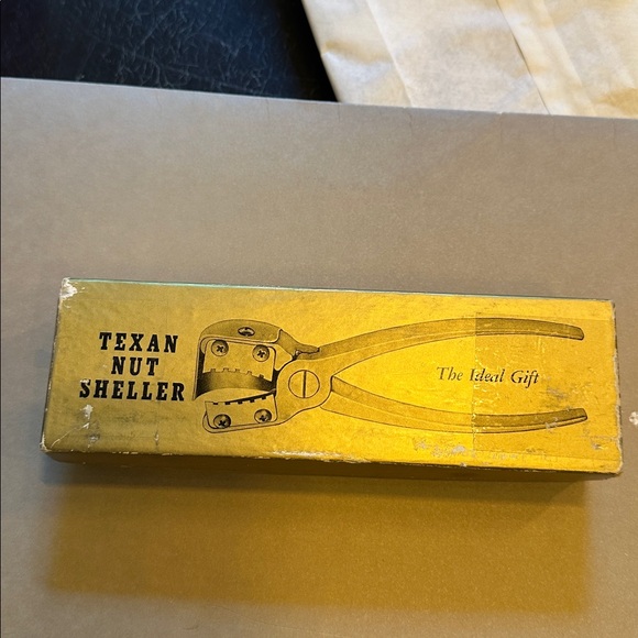 Kitchen | Vintage 194s Nutcracker The Texan York Nut Sheller In Its ...